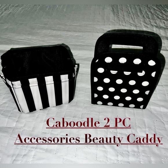 Caboodles | Bags | Caboodles 2in Accessories Beauty Caddy Black White ...